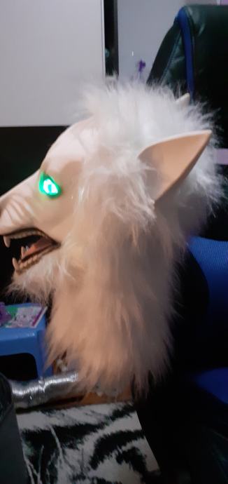 Maska za maškare vuk