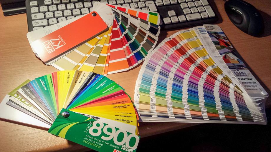 Pantone+Series - RAL K7 Classic - Mactac 8900 Pro - !!!AKCIJA!!!