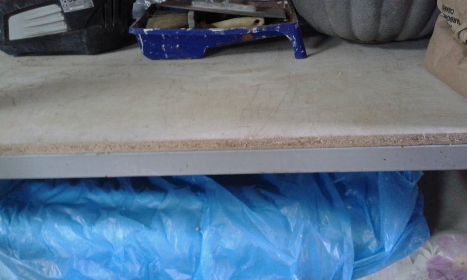 Police metalne za alat i stvari