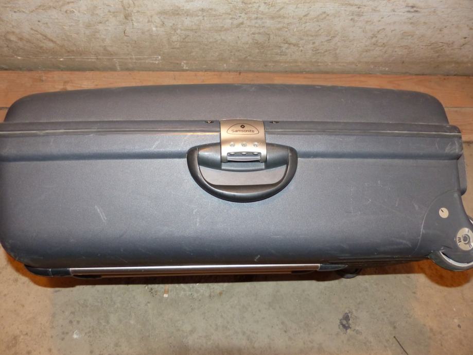 Samsonite tvrdi putni kofer