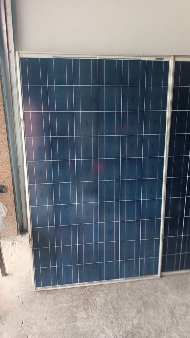 Solarni paneli Canadian solar 5400W (5,4kW) i inverter EFFEKTA ES5000