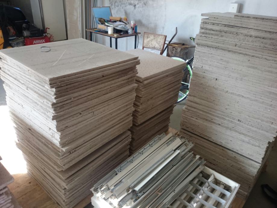 Spušteni strop Armstrong