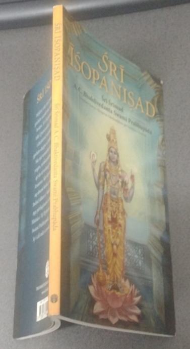 SRI ISOPANISAD Šri Šrimad A. C. Bhaktivedanta Seami Prabhupada hare kr