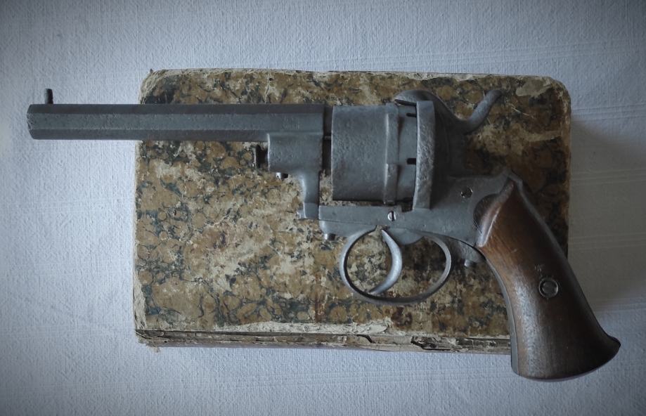 Starine-antikviteti-oružje