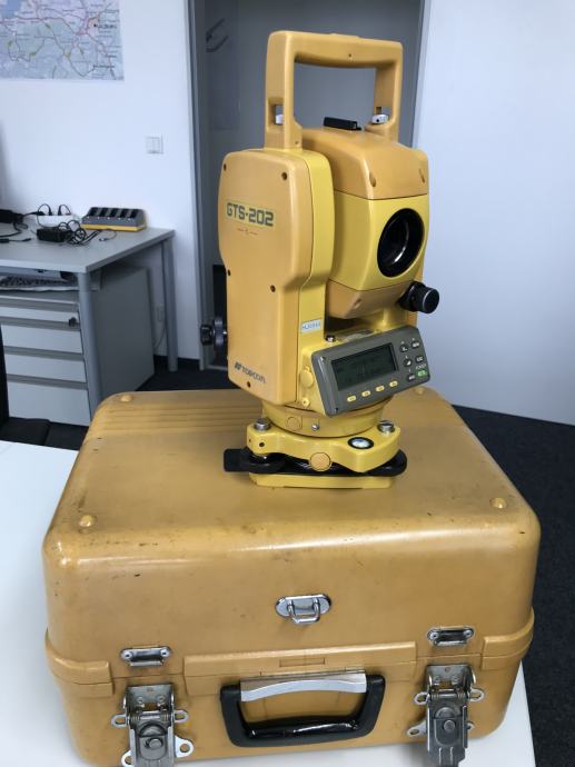 Topcon GTS 202