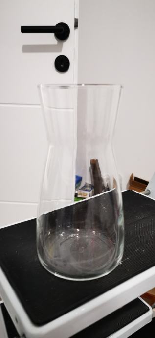 Vaze staklene za cvijeće