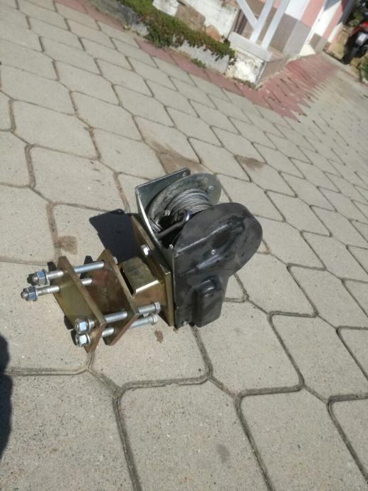 VITLO ZA PRIKOLICU VUČE TRI tone BROD ILI AUTO