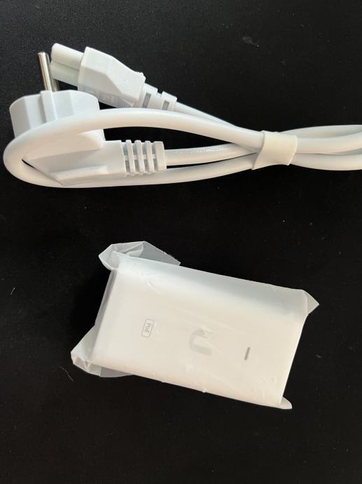 Access Point U6 In-Wall (Unifi 2023) + PoE adapter