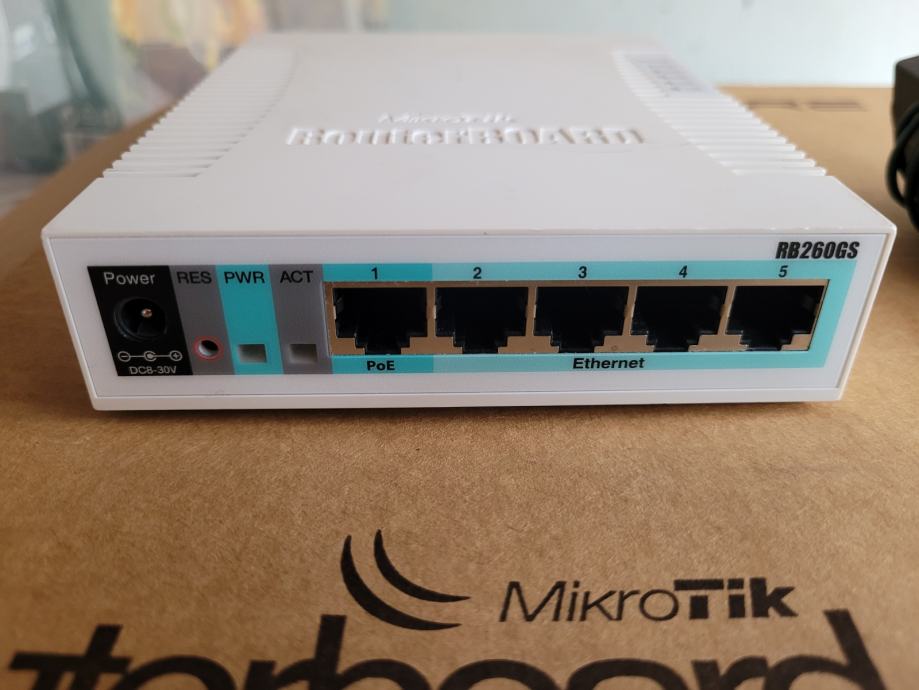 Mikrotik RB260GS switch