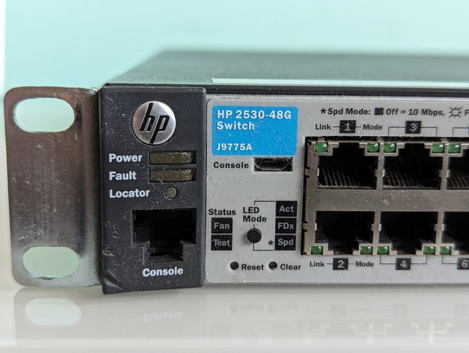 Mrežni switch HP 2530-48G-PoE+, 48-port model (j9772a)