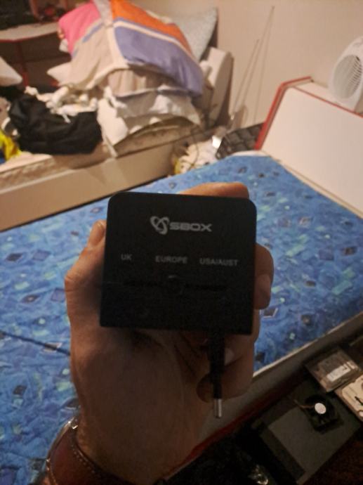 SBOX UTIČNICA UTIKAČ RAZNE UTIČNICE UK/AUS EU/USA SVE UTIČNICR I 2XUSB