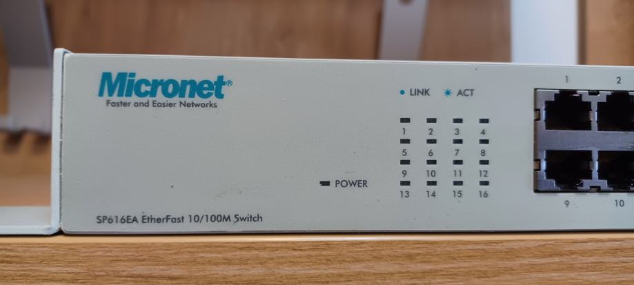 Switch Micronet SP616EA