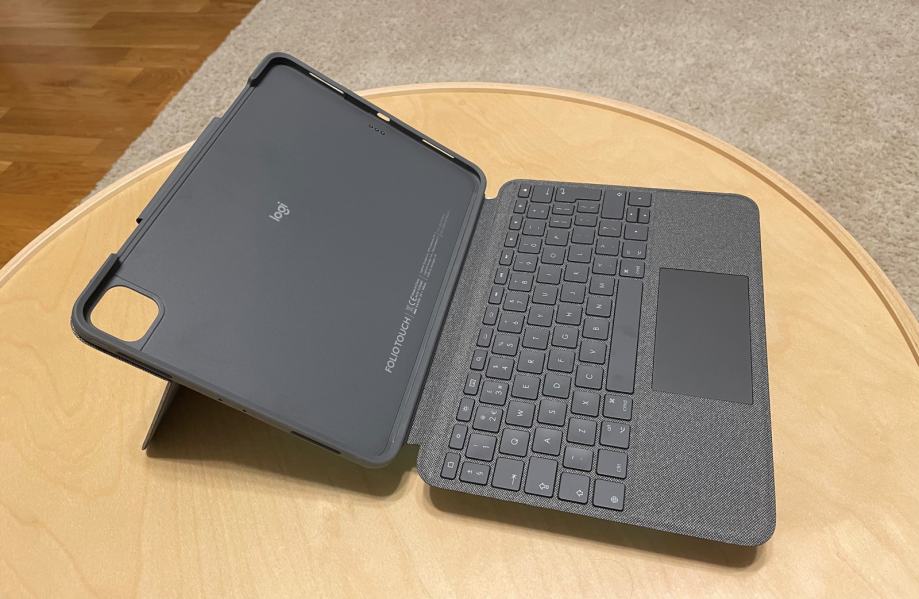 Logitech Slim Folio Keyboard IPad Pro 11