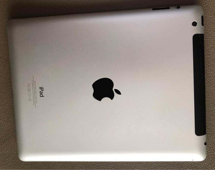 APPLE iPAD 4 th Generation White WIFI + Cellular 16GB