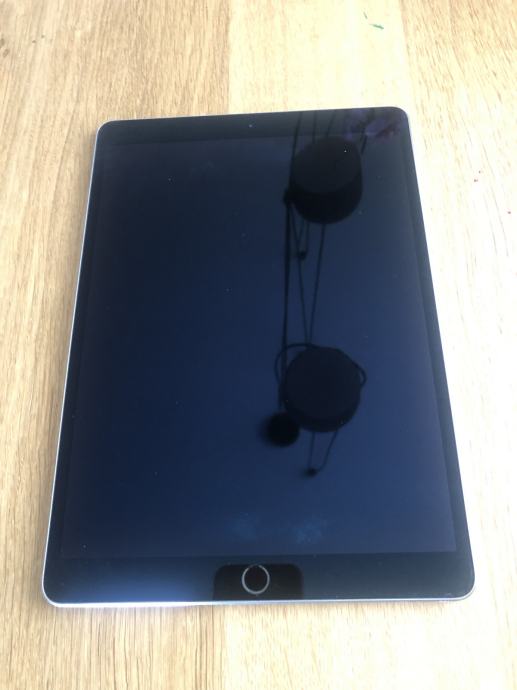 Apple iPad Pro (10.5-inch, Wi-Fi + Cellular, 64GB) - Space Gray