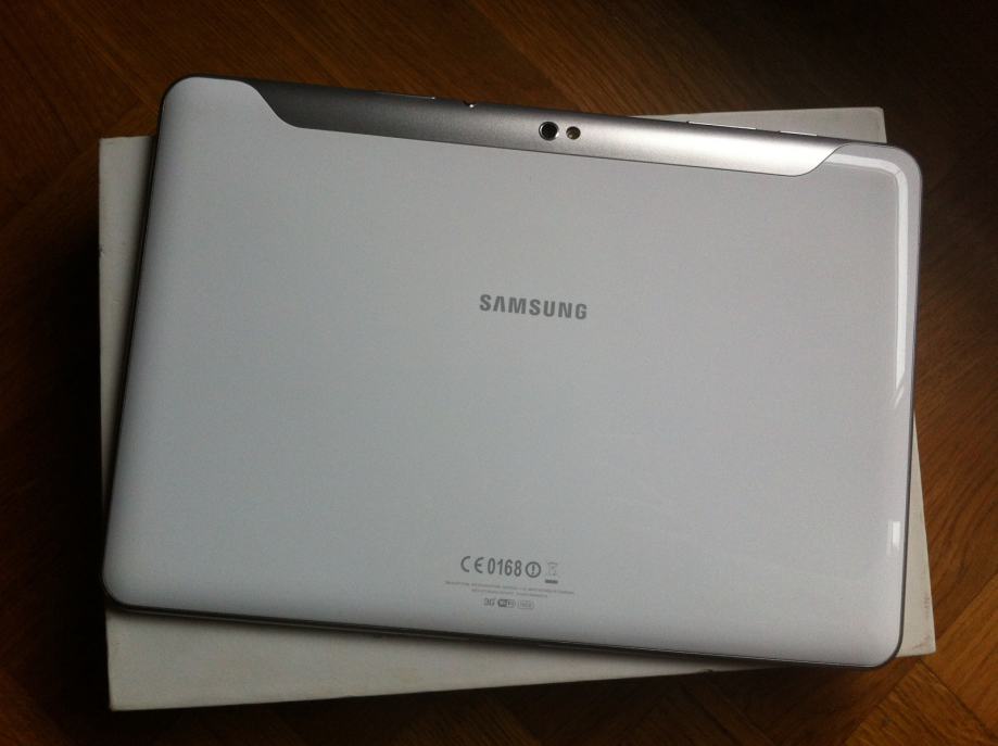 Prodajem tablet Samsung Galaxy Tab 10.1 GT-P7500, 3G, 16 GB