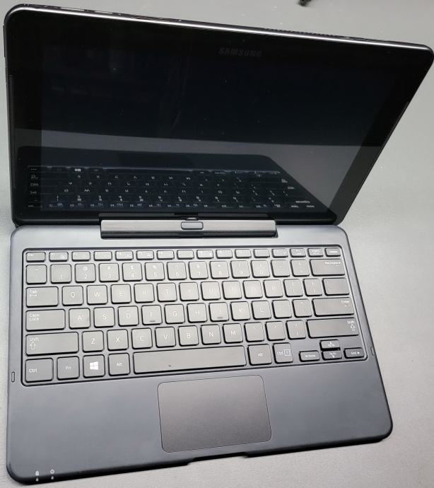 Samsung ATIV Smart PC Pro 700T