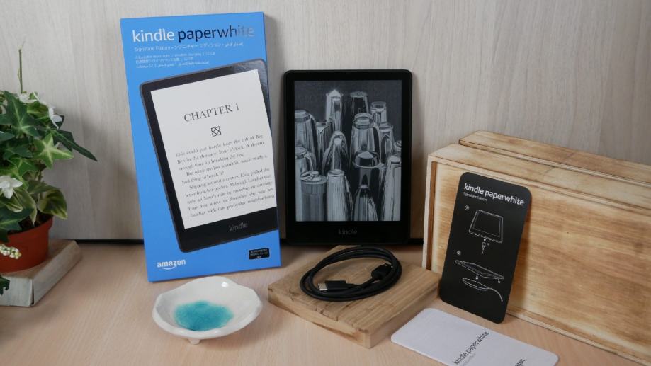 Novi-Amazon Kindle paperwhite signature edition