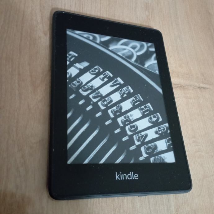KINDLE. Paperwhite 10th gen