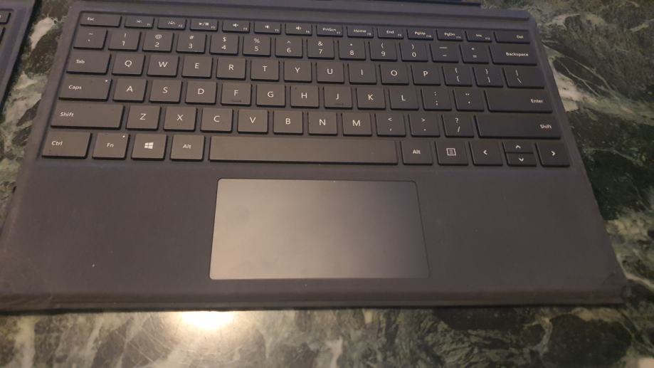 P/M Microsoft Surface 4 pro