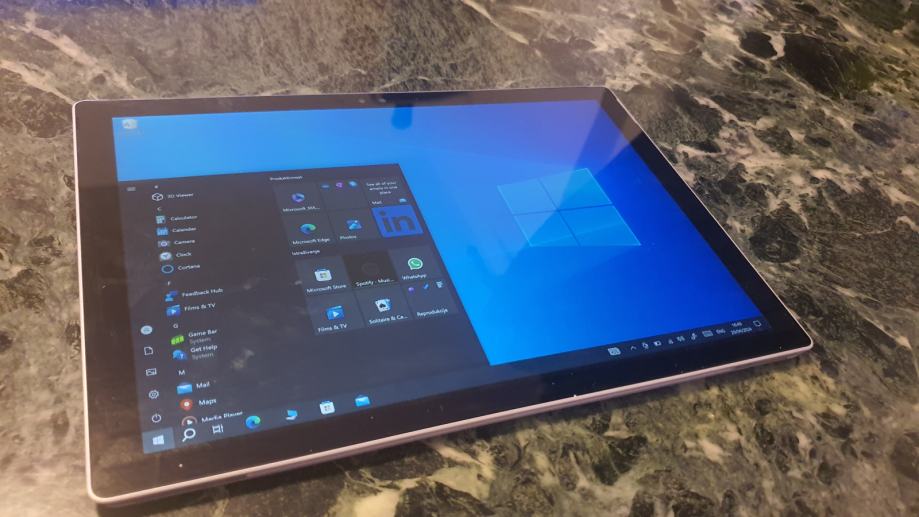 P/M Microsoft Surface 4 pro
