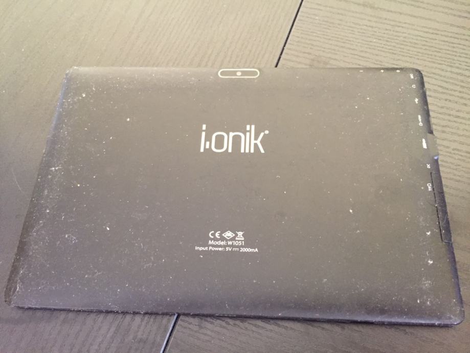 Prodajem tablet i-onik W1051