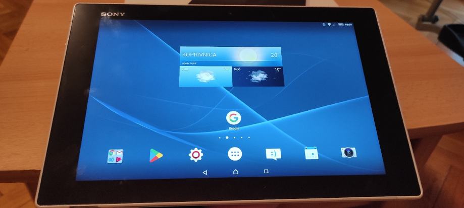 Vrhunski tablet Sony, 10 inca, kao novi. Radi odlicno. 500 kn