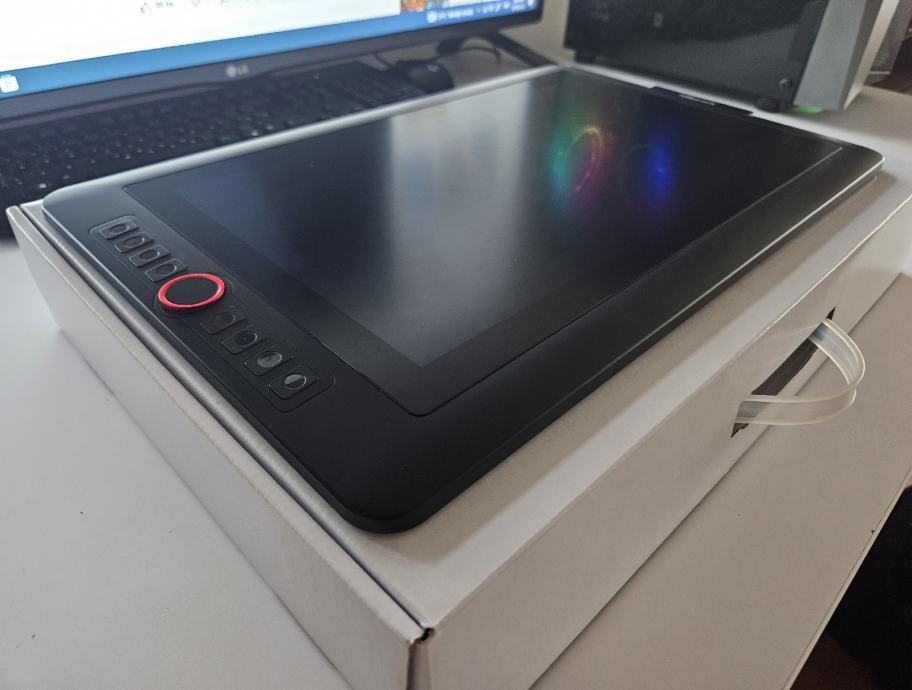 XP-Pen Artist 15.6 Pro grafički tablet