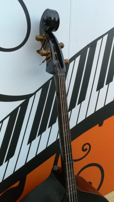 Bas/berda - majstor Jelić