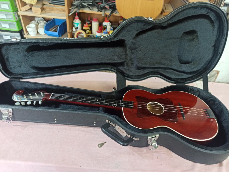 Brač, bas prim prodajem