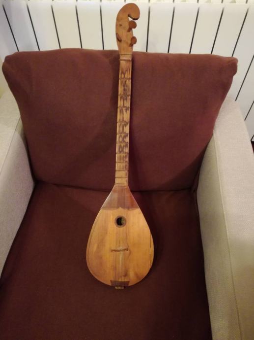 Samica/Lička dangubica