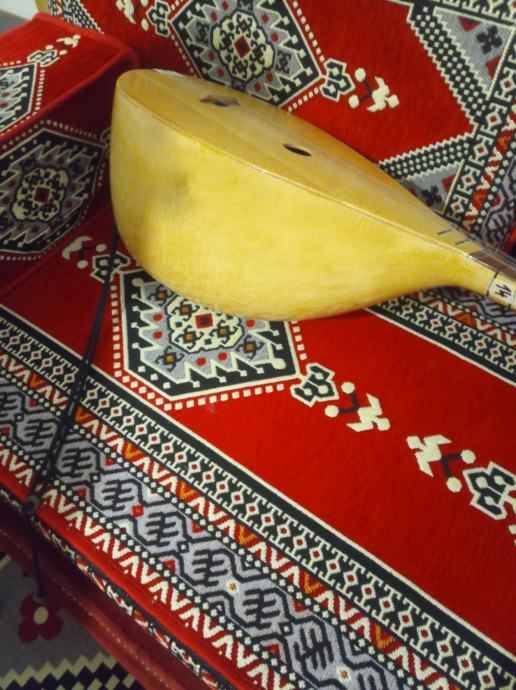 SAZ Bosanski instrument