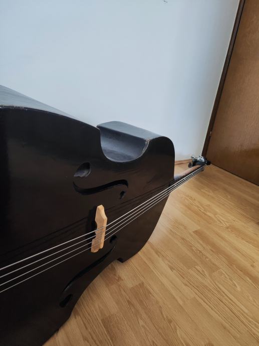 Tamburaški bas / berda