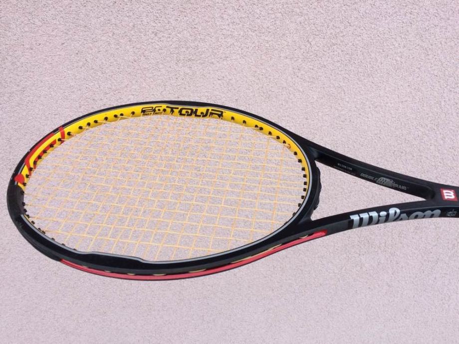 Prodajem teniski reket wilson pro tour