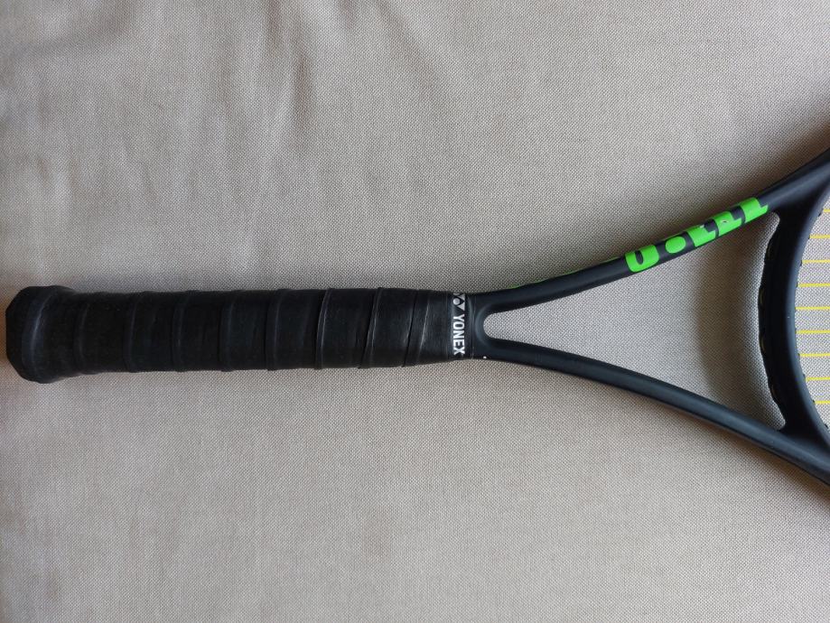 Wilson Blade 98 V6 16x19 CV - dva reketa za 100 EUR