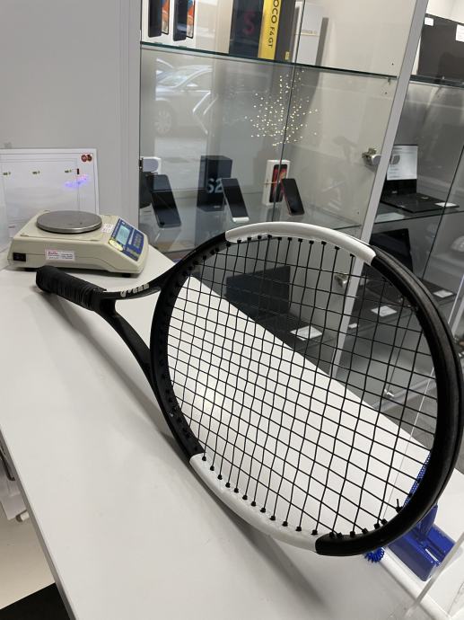 WILSON PRO STAFF - RF97 V12.0 315g, R1 račun