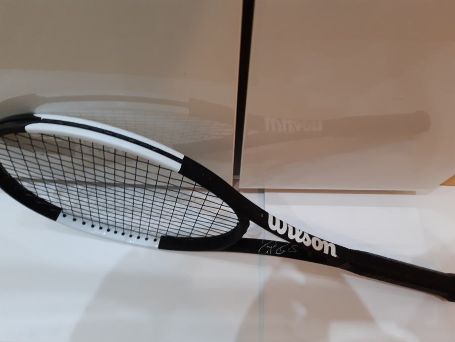 Wilson Pro Staff Roger Federer Autograph 97