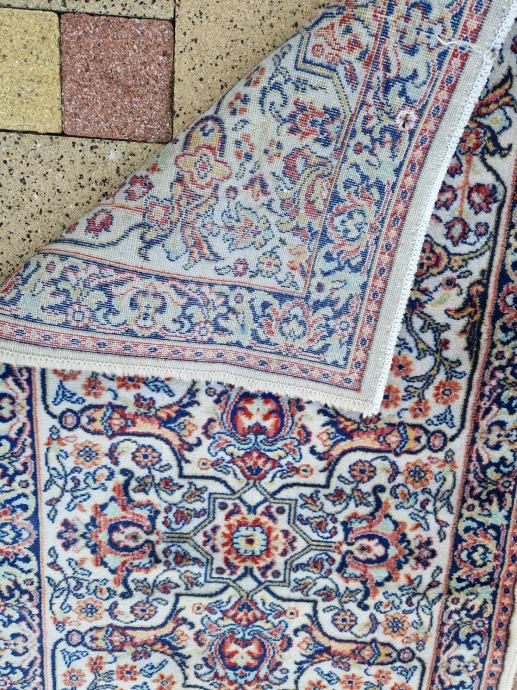 Orijentalni vuneni tepisi