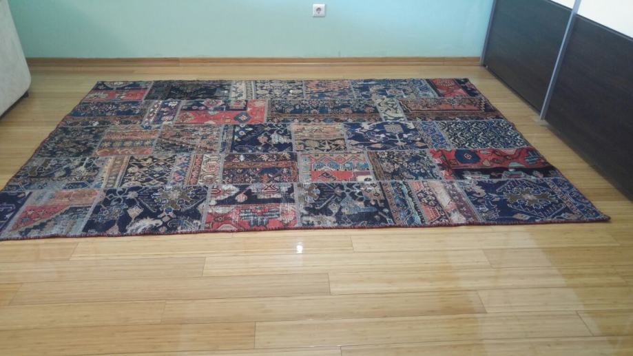 Perzijski patchwork tepih