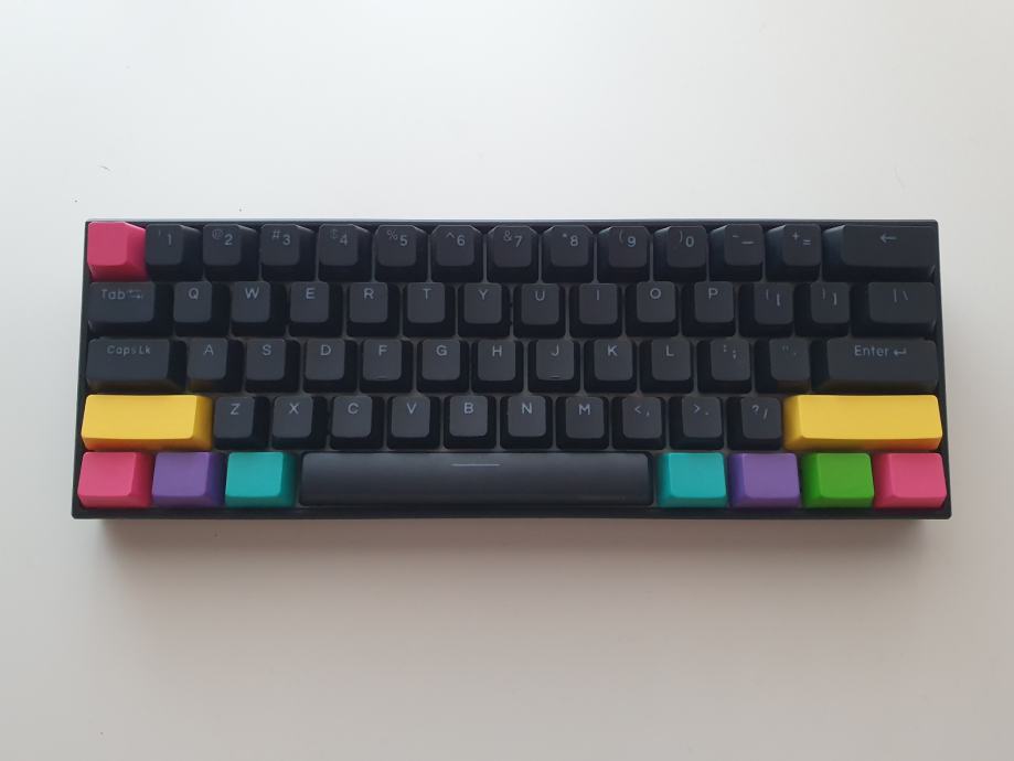 Anne Pro 2, gateron blue, crna