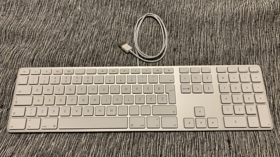 Apple keyboard with numeric keypad - hrvatski layout