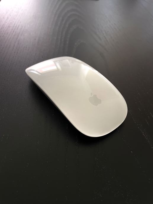 Apple Magic Keyboard + Magic Mouse