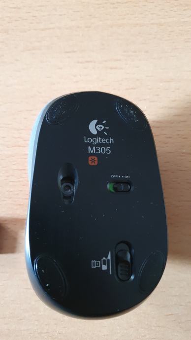Bežični miš Logitech M305 sa svojim stickom