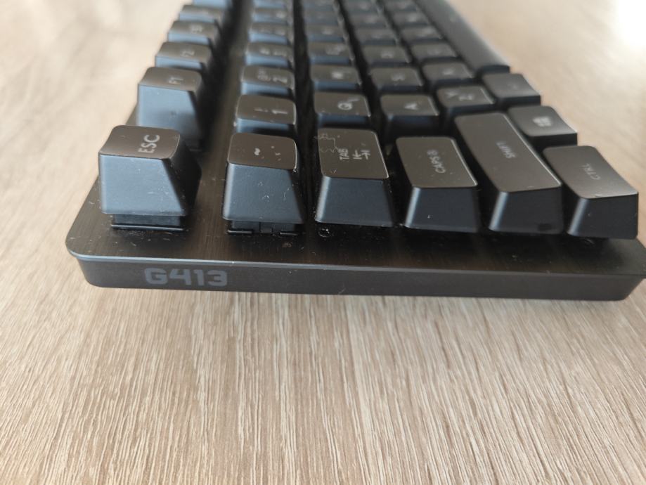 Logitech G413 Carbon Mehanička tipkovnica.