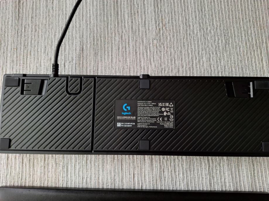 Mehanička gaming tipkovnica Logitech G513 Carbon, HR layout