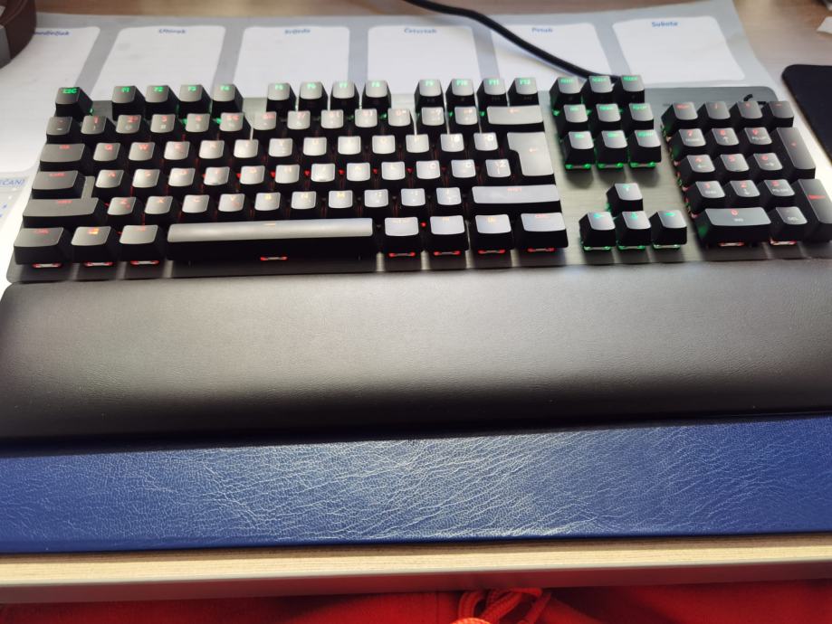 LOGITECH G513 Carbon