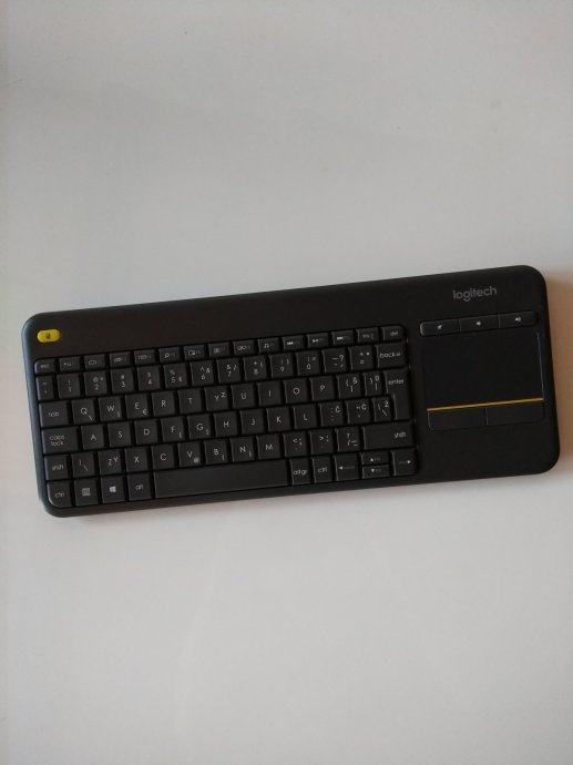 Logitech K400+ Bluetooth tipkovnica