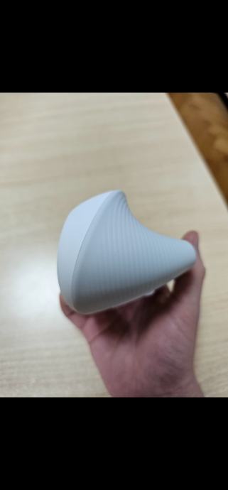 Logitech Lift bijeli miš