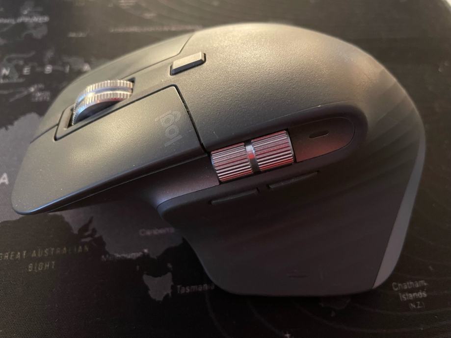 Logitech Logi MX Master 3 miš