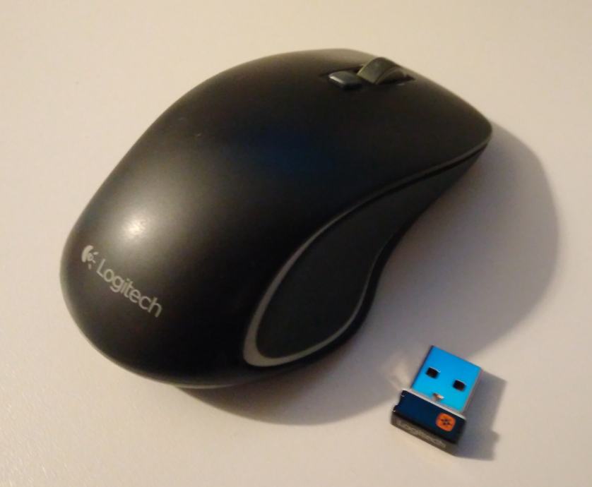 Logitech M560, bežični miš, crni, 5 tipki, hyperscroll